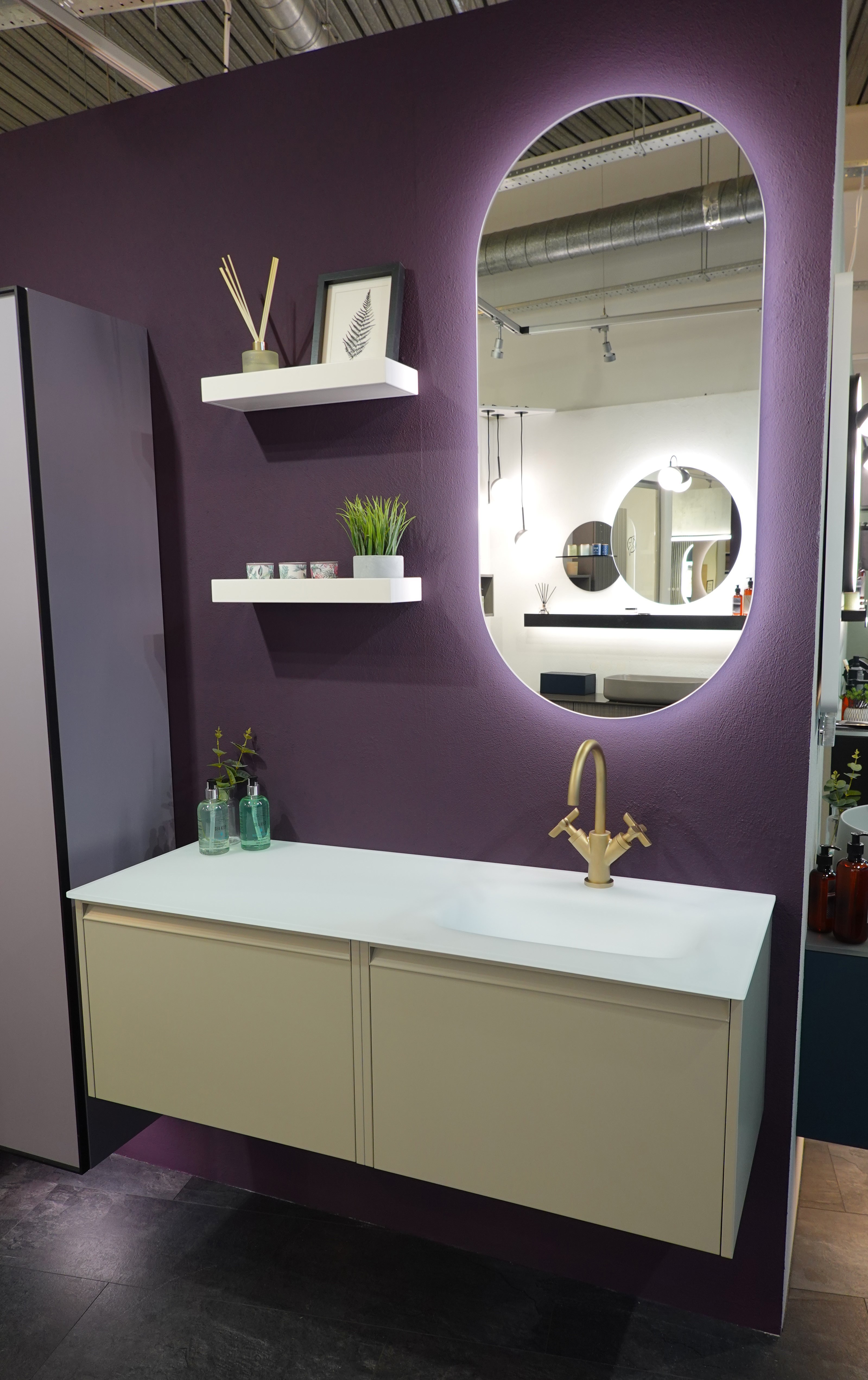 Design Studio with bathroom furniture – find the Dansani UK showroom on ...