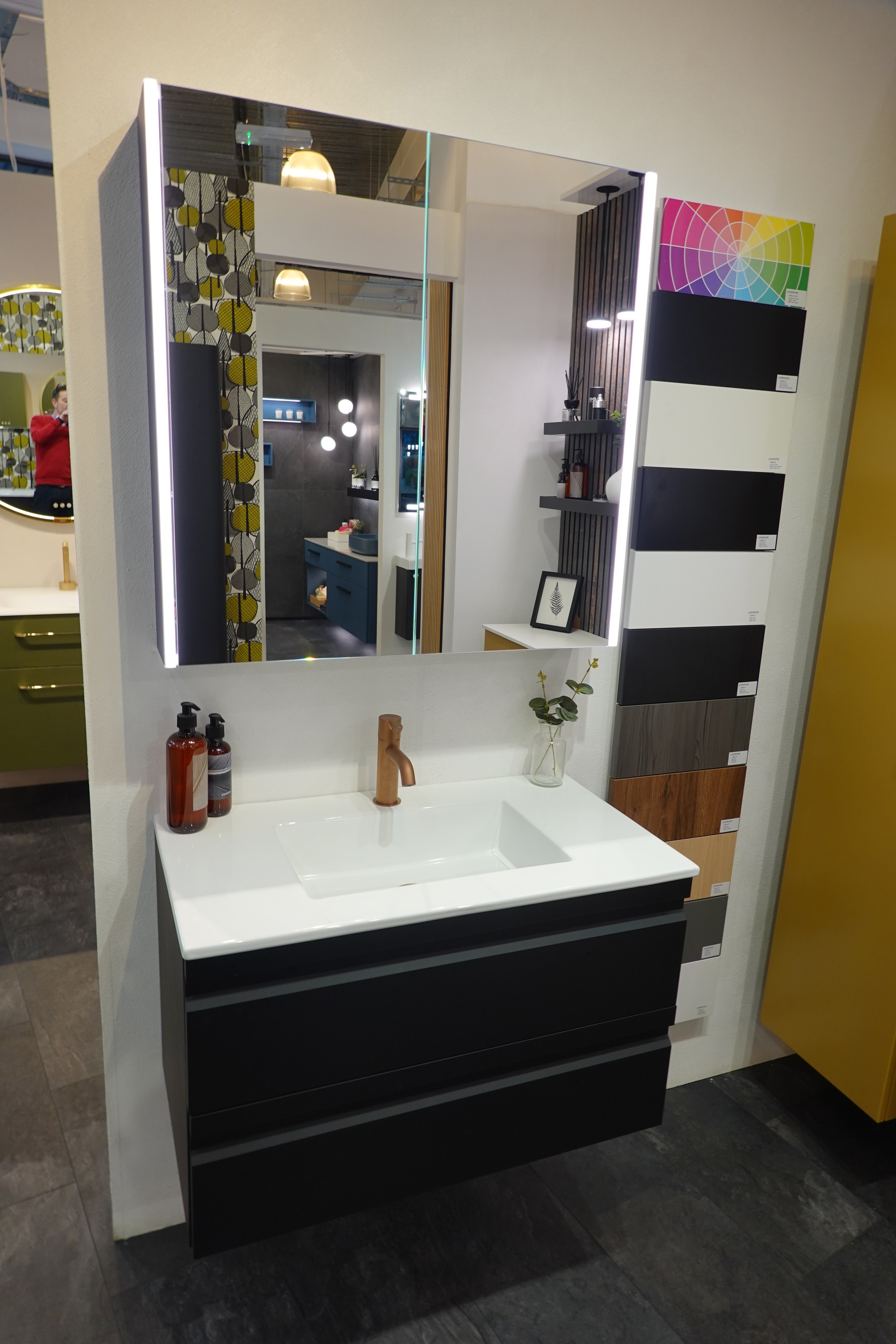 Design Studio with bathroom furniture – find the Dansani UK showroom on ...